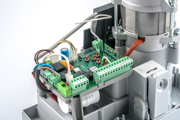 SET MOVEO 24V.H - pohon pro posuvné brány do 700kg | Epohony.cz